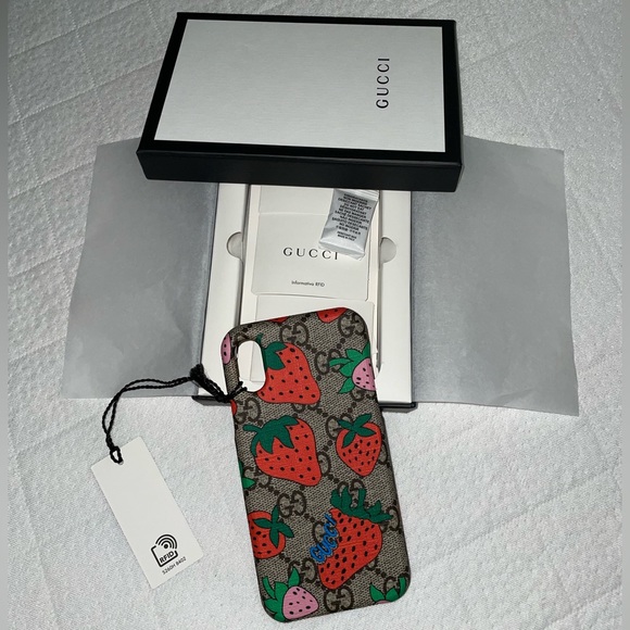 Gucci | Cell Phones & Accessories | Gucci Limited Edition Strawberry ...